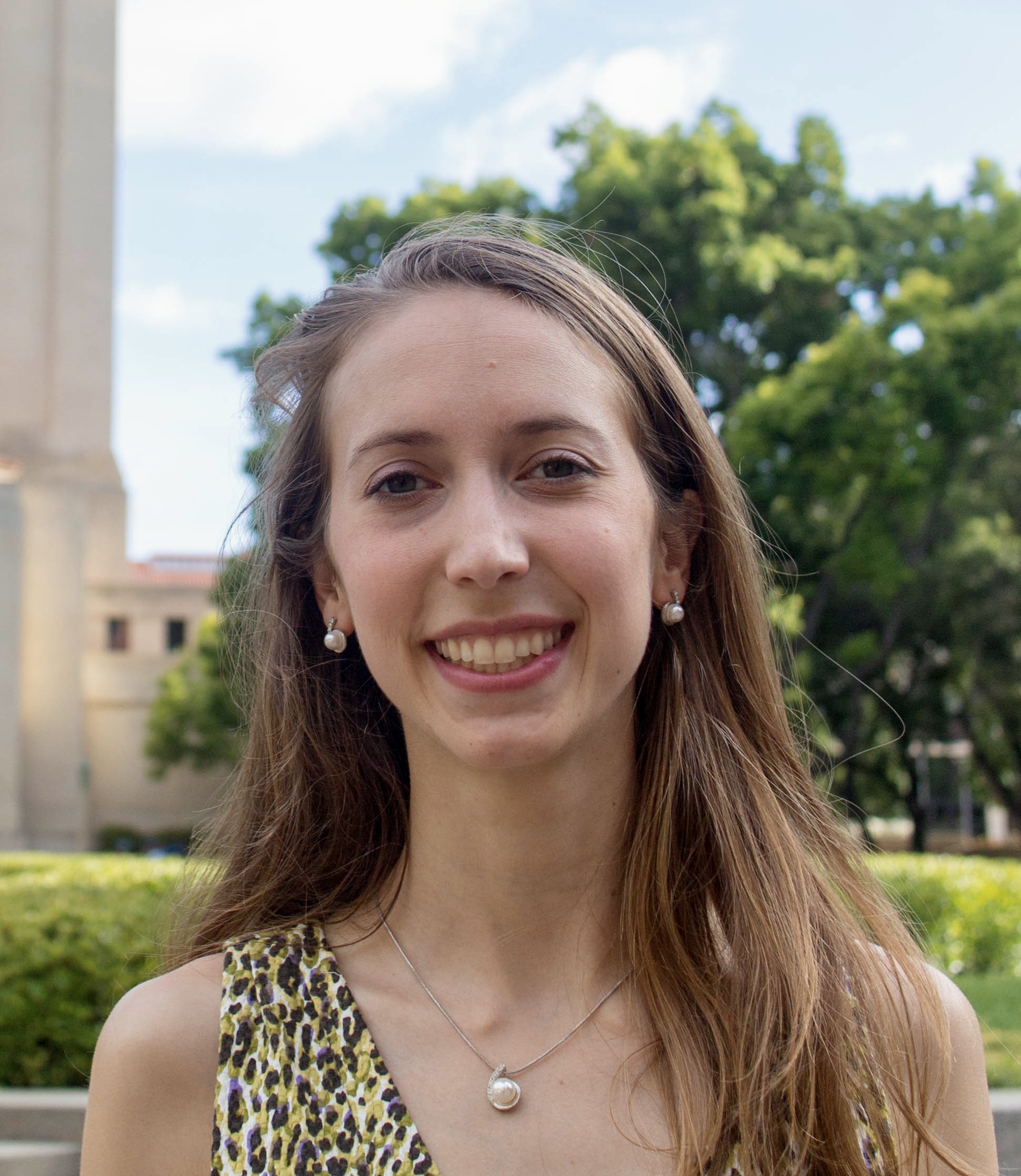 Spotlight on Service: Caroline Dewing ’12 | Yale Alumni Association